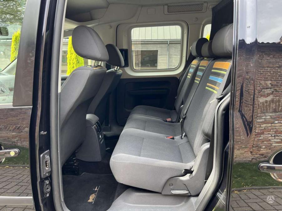 Melns Volkswagen Caddy 2013 Kėdainiai, ar dzinēja tilpumu 1.60 L un nobraukumu 190 tūkst. km par 7300 €, foto 28 vietnē AUTOMOTO.COM.LV