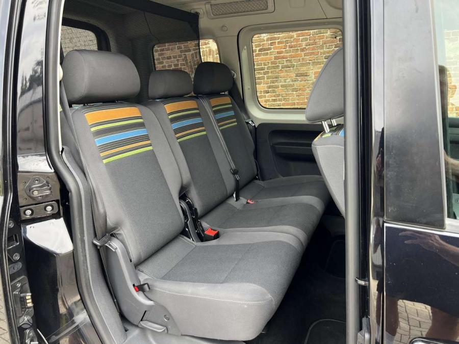 Melns Volkswagen Caddy 2013 Kėdainiai, ar dzinēja tilpumu 1.60 L un nobraukumu 190 tūkst. km par 7300 €, foto 30 vietnē AUTOMOTO.COM.LV