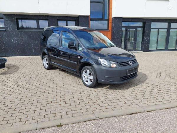 Black Volkswagen Caddy 2013 in Marijampole, with an engine capacity of 1.60 L and mileage of 254 thousand km for 5100 €, photo 3 on AUTOMOTO.COM.LV