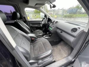 Melns Volkswagen Caddy 2013 Šauļi, ar dzinēja tilpumu 2.00 L un nobraukumu 319 tūkst. km par 4399 €, foto 11 vietnē AUTOMOTO.COM.LV