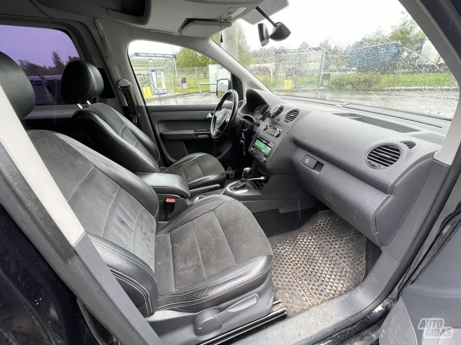 Melns Volkswagen Caddy 2013 Šauļi, ar dzinēja tilpumu 2.00 L un nobraukumu 319 tūkst. km par 4399 €, foto 11 vietnē AUTOMOTO.COM.LV