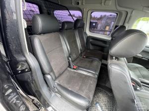 Melns Volkswagen Caddy 2013 Šauļi, ar dzinēja tilpumu 2.00 L un nobraukumu 319 tūkst. km par 4399 €, foto 13 vietnē AUTOMOTO.COM.LV