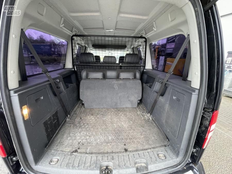 Melns Volkswagen Caddy 2013 Šauļi, ar dzinēja tilpumu 2.00 L un nobraukumu 319 tūkst. km par 4399 €, foto 14 vietnē AUTOMOTO.COM.LV