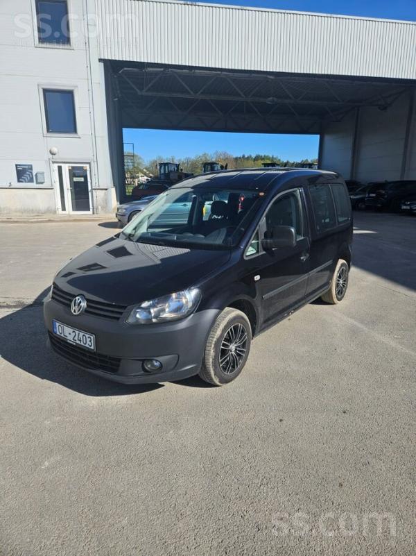 Melns Volkswagen Caddy 2014 Rīga, ar dzinēja tilpumu 1.60 L un nobraukumu 265 tūkst. km par 3500 €, foto 3 vietnē AUTOMOTO.COM.LV