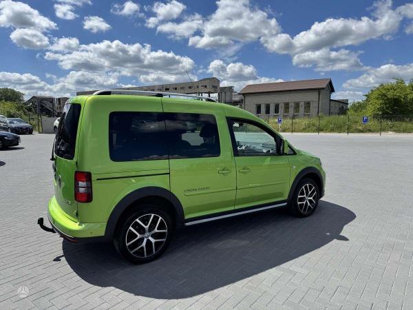 Melns Volkswagen Caddy 2014 Telšiai, ar dzinēja tilpumu 1.97 L un nobraukumu 242 tūkst. km par 8499 €, foto 7 vietnē AUTOMOTO.COM.LV