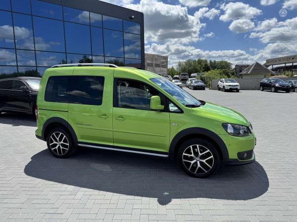 Melns Volkswagen Caddy 2014 Telšiai, ar dzinēja tilpumu 1.97 L un nobraukumu 242 tūkst. km par 8499 €, foto 8 vietnē AUTOMOTO.COM.LV