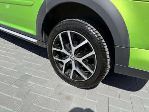 Melns Volkswagen Caddy 2014 Telšiai, ar dzinēja tilpumu 1.97 L un nobraukumu 242 tūkst. km par 8499 €, foto 13 vietnē AUTOMOTO.COM.LV