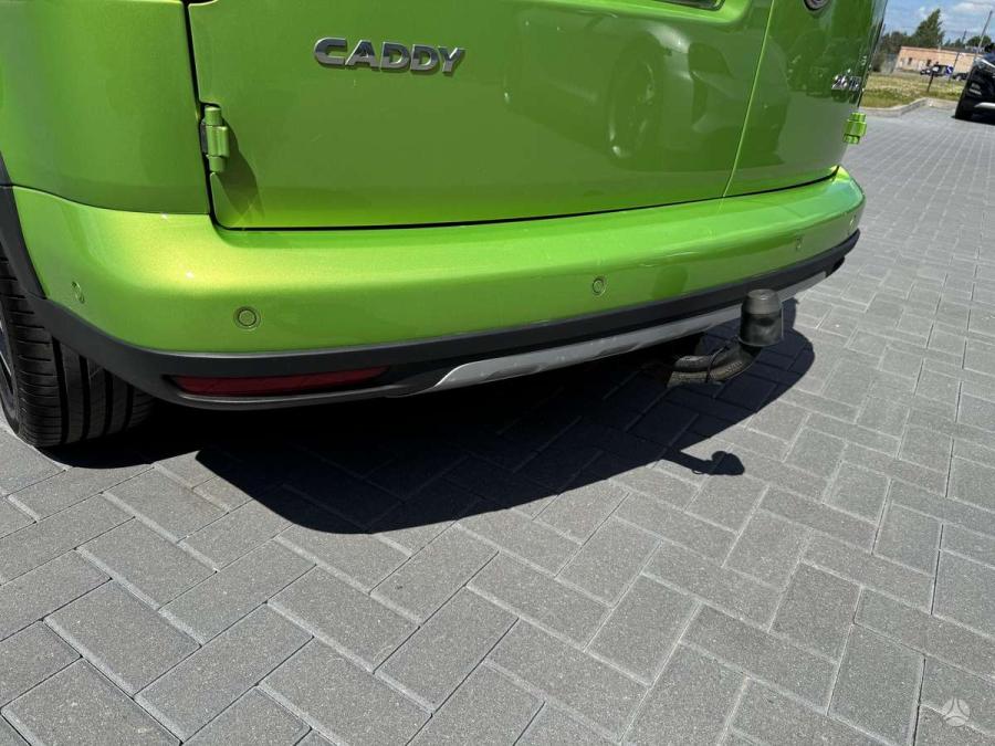 Melns Volkswagen Caddy 2014 Telšiai, ar dzinēja tilpumu 1.97 L un nobraukumu 242 tūkst. km par 8499 €, foto 14 vietnē AUTOMOTO.COM.LV