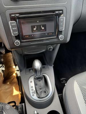 Melns Volkswagen Caddy 2014 Telšiai, ar dzinēja tilpumu 1.97 L un nobraukumu 242 tūkst. km par 8499 €, foto 25 vietnē AUTOMOTO.COM.LV