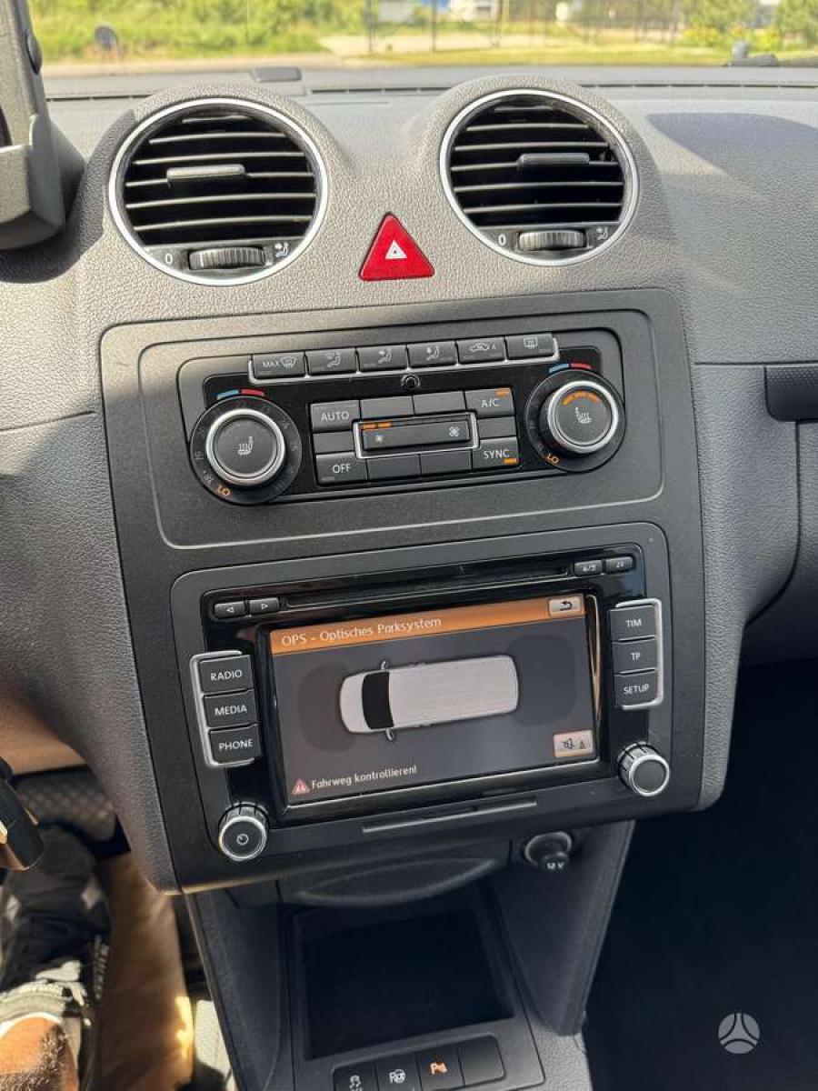 Melns Volkswagen Caddy 2014 Telšiai, ar dzinēja tilpumu 1.97 L un nobraukumu 242 tūkst. km par 8499 €, foto 34 vietnē AUTOMOTO.COM.LV