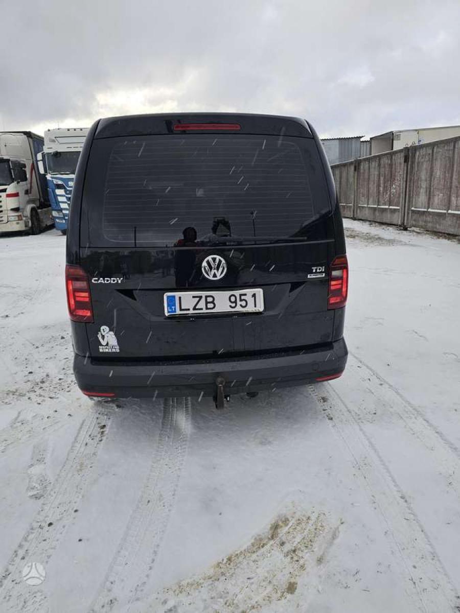 Melns Volkswagen Caddy 2015 Šauļi, ar dzinēja tilpumu 1.97 L un nobraukumu 360 tūkst. km par 10500 €, foto 8 vietnē AUTOMOTO.COM.LV