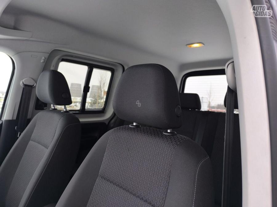 Black Volkswagen Caddy 2015 in Vilnius, with an engine capacity of 2.00 L and mileage of 149 thousand km for 10600 €, photo 24 on AUTOMOTO.COM.LV