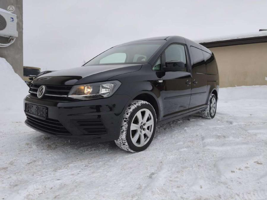 Black Volkswagen Caddy 2015 in Kedainiai, with an engine capacity of 1.97 L and mileage of 257 thousand km for 11000 €, photo 3 on AUTOMOTO.COM.LV