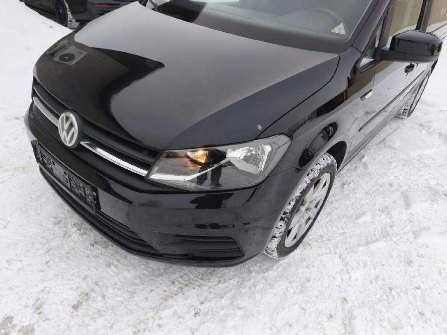 Black Volkswagen Caddy 2015 in Kedainiai, with an engine capacity of 1.97 L and mileage of 257 thousand km for 11000 €, photo 5 on AUTOMOTO.COM.LV