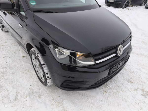 Melns Volkswagen Caddy 2015 Kėdainiai, ar dzinēja tilpumu 1.97 L un nobraukumu 257 tūkst. km par 11000 €, foto 6 vietnē AUTOMOTO.COM.LV