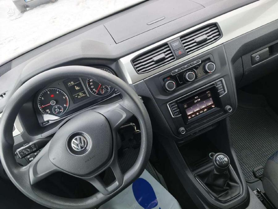 Black Volkswagen Caddy 2015 in Kedainiai, with an engine capacity of 1.97 L and mileage of 257 thousand km for 11000 €, photo 15 on AUTOMOTO.COM.LV