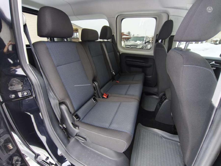 Black Volkswagen Caddy 2015 in Kedainiai, with an engine capacity of 1.97 L and mileage of 257 thousand km for 11000 €, photo 21 on AUTOMOTO.COM.LV