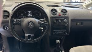 Black Volkswagen Caddy 2015 in Telschi, with an engine capacity of 1.60 L and mileage of 178 thousand km for 6000 €, photo 5 on AUTOMOTO.COM.LV