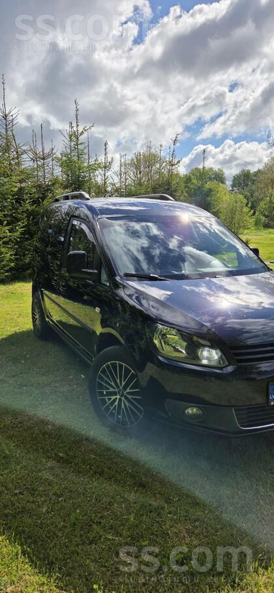 Melns Volkswagen Caddy 2015 Talsi, ar dzinēja tilpumu 1.60 L un nobraukumu 329 tūkst. km par 5850 €, foto 1 vietnē AUTOMOTO.COM.LV