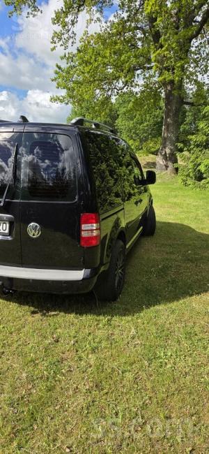 Melns Volkswagen Caddy 2015 Talsi, ar dzinēja tilpumu 1.60 L un nobraukumu 329 tūkst. km par 5850 €, foto 7 vietnē AUTOMOTO.COM.LV