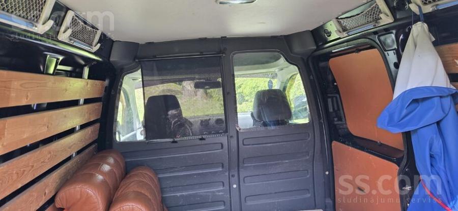 Melns Volkswagen Caddy 2015 Talsi, ar dzinēja tilpumu 1.60 L un nobraukumu 329 tūkst. km par 5850 €, foto 12 vietnē AUTOMOTO.COM.LV