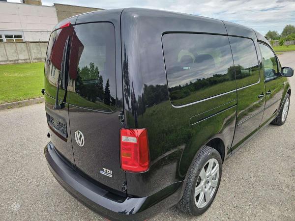 Black Volkswagen Caddy 2015 in Kedainiai, with an engine capacity of 1.97 L and mileage of 257 thousand km for 11800 €, photo 5 on AUTOMOTO.COM.LV