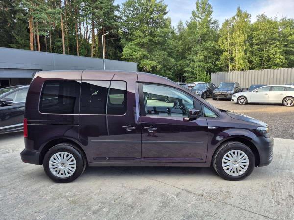 Melns Volkswagen Caddy 2015 Utena, ar dzinēja tilpumu 1.20 L un nobraukumu 166 tūkst. km par 6990 €, foto 6 vietnē AUTOMOTO.COM.LV