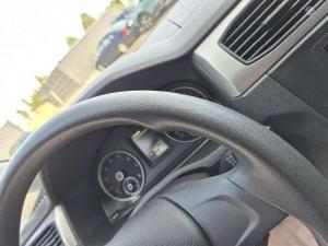 Black Volkswagen Caddy 2015 in Utena, with an engine capacity of 1.20 L and mileage of 166 thousand km for 6990 €, photo 20 on AUTOMOTO.COM.LV
