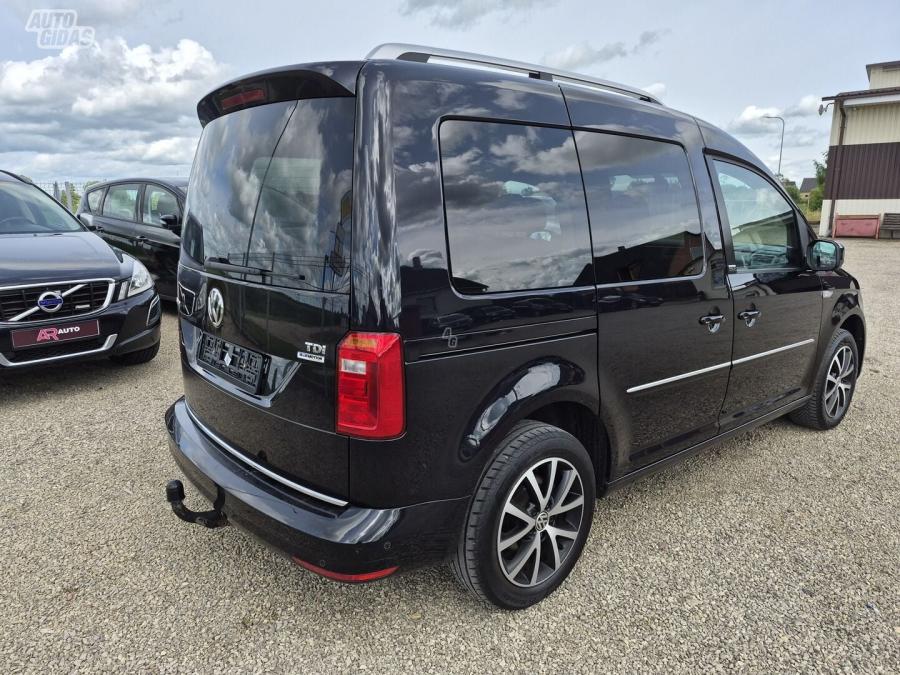 Melns Volkswagen Caddy 2016 Viļņa, ar dzinēja tilpumu 2.00 L un nobraukumu 275 tūkst. km par 9950 €, foto 6 vietnē AUTOMOTO.COM.LV