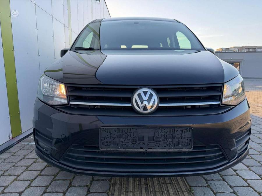Melns Volkswagen Caddy 2016 Raseiniai, ar dzinēja tilpumu 2.00 L un nobraukumu 321 tūkst. km par 9300 €, foto 9 vietnē AUTOMOTO.COM.LV