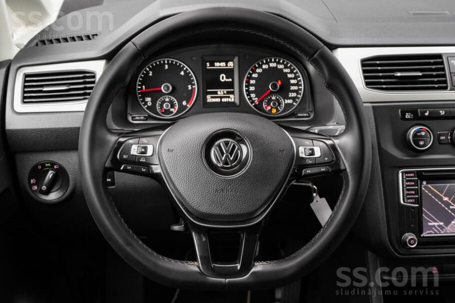 Black Volkswagen Caddy 2016 in Ogre, with an engine capacity of 2.00 L and mileage of 223 thousand km for 12500 €, photo 11 on AUTOMOTO.COM.LV