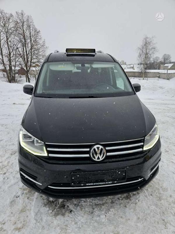 Black Volkswagen Caddy 2017 in Telschi, with an engine capacity of 2.00 L and mileage of 259 thousand km for 10800 €, photo 4 on AUTOMOTO.COM.LV