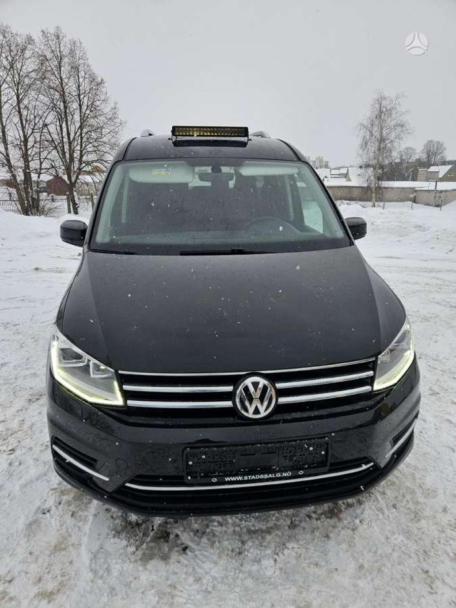 Melns Volkswagen Caddy 2017 Telšiai, ar dzinēja tilpumu 2.00 L un nobraukumu 259 tūkst. km par 10800 €, foto 4 vietnē AUTOMOTO.COM.LV