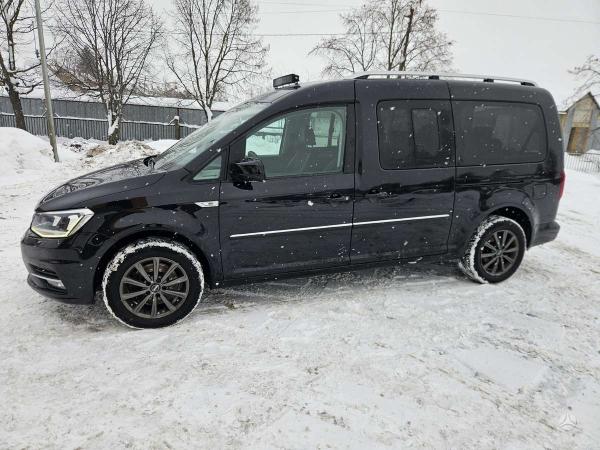 Black Volkswagen Caddy 2017 in Telschi, with an engine capacity of 2.00 L and mileage of 259 thousand km for 10800 €, photo 5 on AUTOMOTO.COM.LV