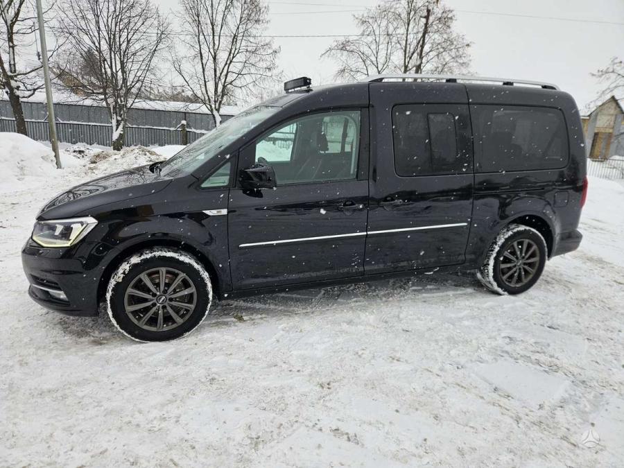 Melns Volkswagen Caddy 2017 Telšiai, ar dzinēja tilpumu 2.00 L un nobraukumu 259 tūkst. km par 10800 €, foto 5 vietnē AUTOMOTO.COM.LV