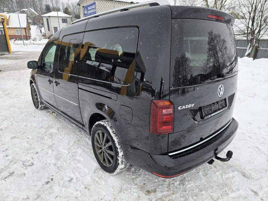 Melns Volkswagen Caddy 2017 Telšiai, ar dzinēja tilpumu 2.00 L un nobraukumu 259 tūkst. km par 10800 €, foto 9 vietnē AUTOMOTO.COM.LV