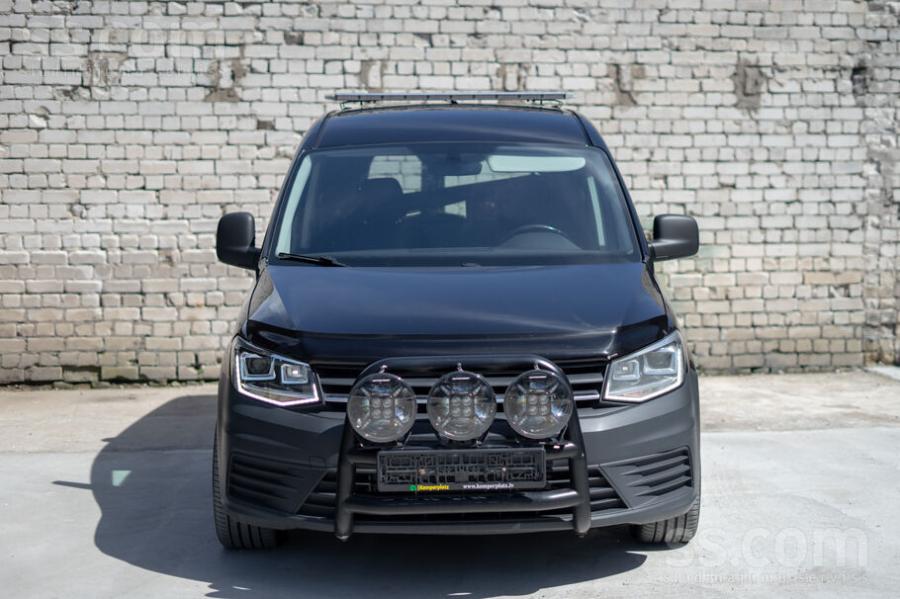 Black Volkswagen Caddy 2017 in Liepaja, with an engine capacity of 2.00 L and mileage of 341 thousand km for 9300 €, photo 7 on AUTOMOTO.COM.LV
