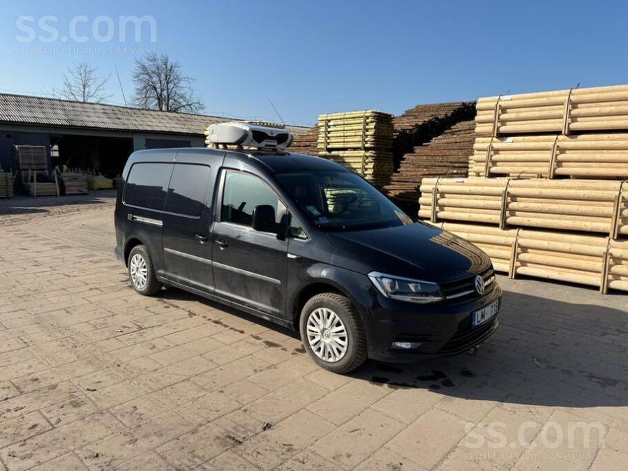 Black Volkswagen Caddy 2018 in Riga, with an engine capacity of 2.00 L and mileage of 163 thousand km for 10800 €, photo 2 on AUTOMOTO.COM.LV