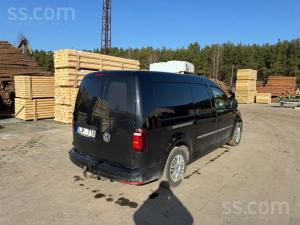 Black Volkswagen Caddy 2018 in Riga, with an engine capacity of 2.00 L and mileage of 163 thousand km for 10800 €, photo 4 on AUTOMOTO.COM.LV