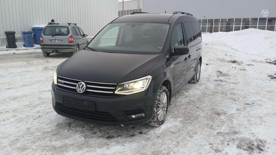 Black Volkswagen Caddy 2019 in Rokiskis, with an engine capacity of 1.40 L and mileage of 185 thousand km for 9350 €, photo 4 on AUTOMOTO.COM.LV