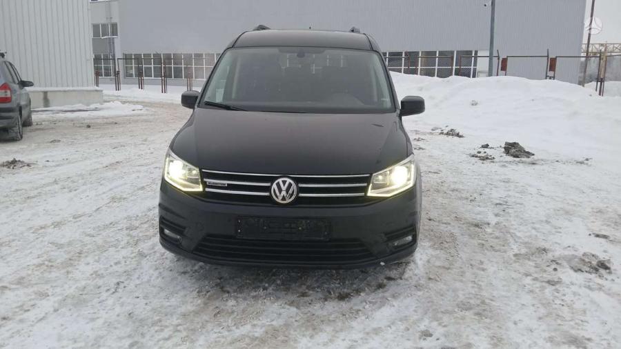 Black Volkswagen Caddy 2019 in Rokiskis, with an engine capacity of 1.40 L and mileage of 185 thousand km for 9350 €, photo 5 on AUTOMOTO.COM.LV
