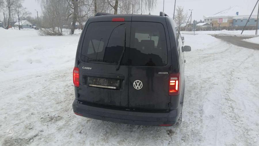 Black Volkswagen Caddy 2019 in Rokiskis, with an engine capacity of 1.40 L and mileage of 185 thousand km for 9350 €, photo 10 on AUTOMOTO.COM.LV