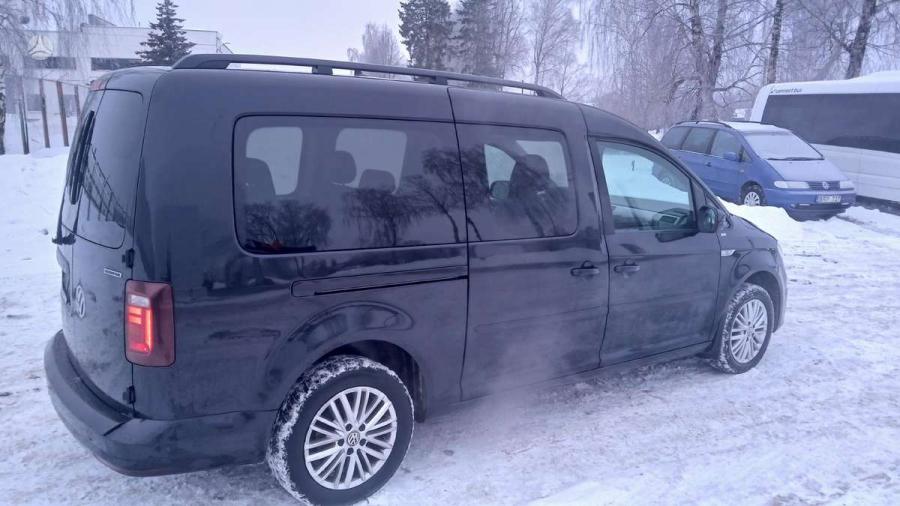 Black Volkswagen Caddy 2019 in Rokiskis, with an engine capacity of 1.40 L and mileage of 185 thousand km for 9350 €, photo 12 on AUTOMOTO.COM.LV