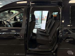 Black Volkswagen Caddy 2019 in Klaipeda, with an engine capacity of 2.00 L and mileage of 292 thousand km for 14500 €, photo 9 on AUTOMOTO.COM.LV