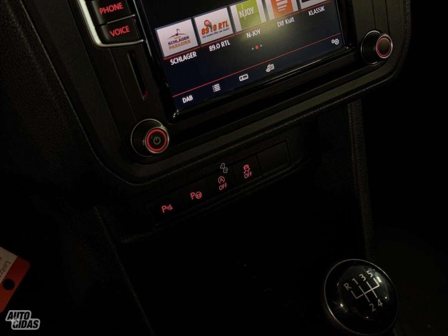 Black Volkswagen Caddy 2019 in Klaipeda, with an engine capacity of 2.00 L and mileage of 292 thousand km for 14500 €, photo 17 on AUTOMOTO.COM.LV