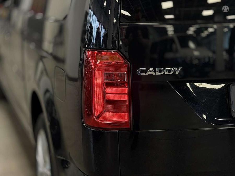 Melns Volkswagen Caddy 2019 Klaipėda, ar dzinēja tilpumu 1.97 L un nobraukumu 292 tūkst. km par 13999 €, foto 9 vietnē AUTOMOTO.COM.LV