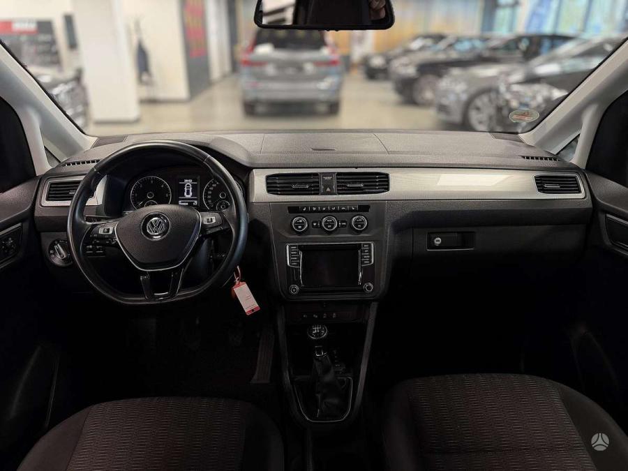 Melns Volkswagen Caddy 2019 Klaipėda, ar dzinēja tilpumu 1.97 L un nobraukumu 292 tūkst. km par 13999 €, foto 20 vietnē AUTOMOTO.COM.LV