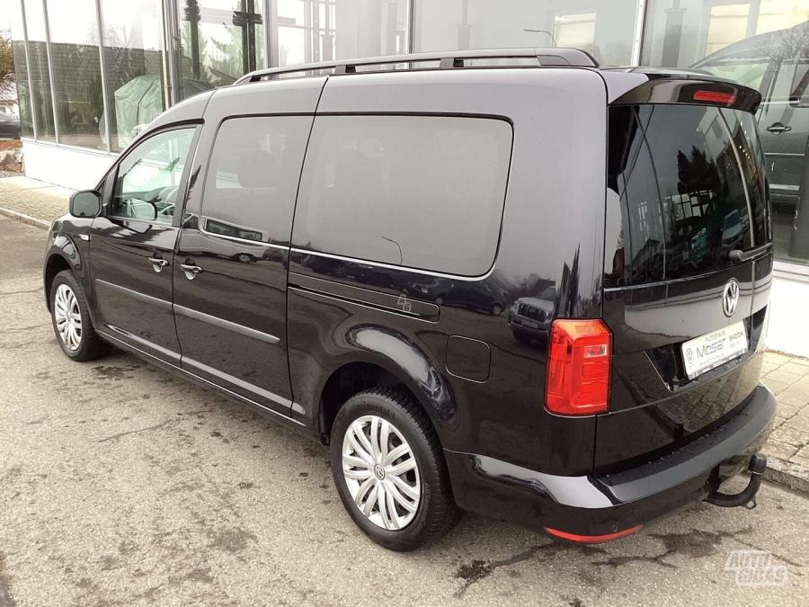 Melns Volkswagen Caddy 2020 Kauņa, ar dzinēja tilpumu 1.40 L un nobraukumu 58 tūkst. km par 27540 €, foto 2 vietnē AUTOMOTO.COM.LV