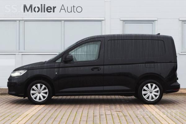 Black Volkswagen Caddy 2021 in Ventspils, with an engine capacity of 2.00 L and mileage of 171 thousand km for 17500 €, photo 2 on AUTOMOTO.COM.LV