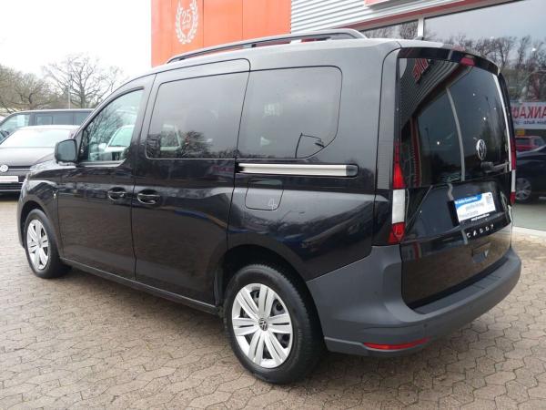 Black Volkswagen Caddy 2021 in Kaunas, with an engine capacity of 2.00 L and mileage of 26 thousand km for 22812 €, photo 3 on AUTOMOTO.COM.LV